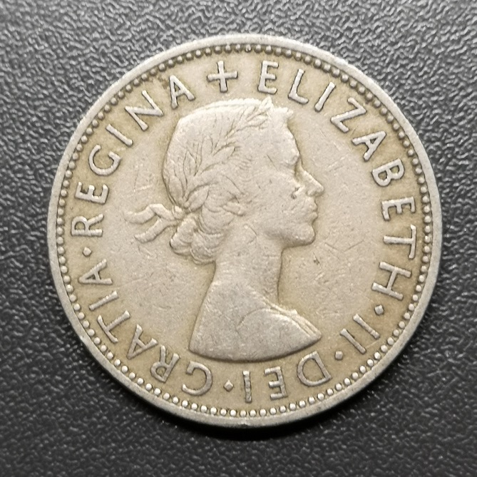 2 shillings - Elizabeth II 1er portrait ; pas de 'BRITT:OMN' 1955 ...