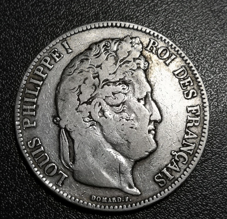 5 francs en argent Louis-Philippe I Type Domard, tranche en relief 1834 ...